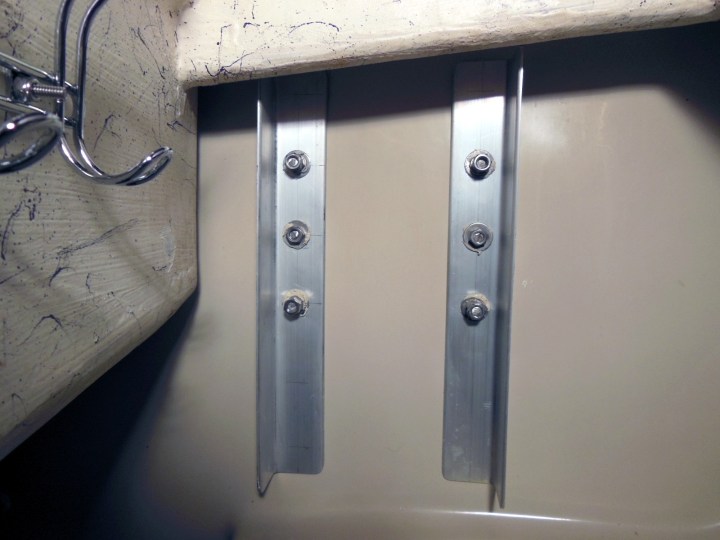 Upgrade to a Gas Spring-Operated Outboard Motor Mount – The $tingy Sailor