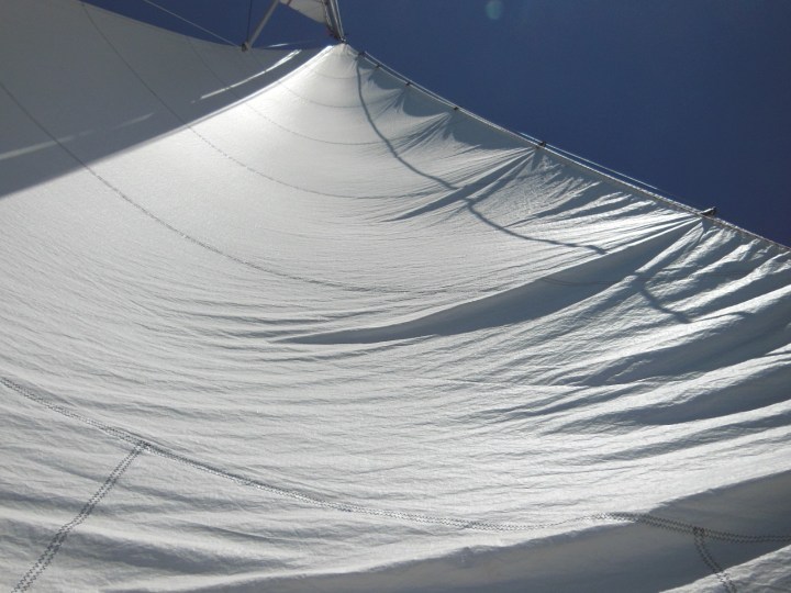 How to Flatten the Luff of that Baggy Old Sail – The $tingy Sailor