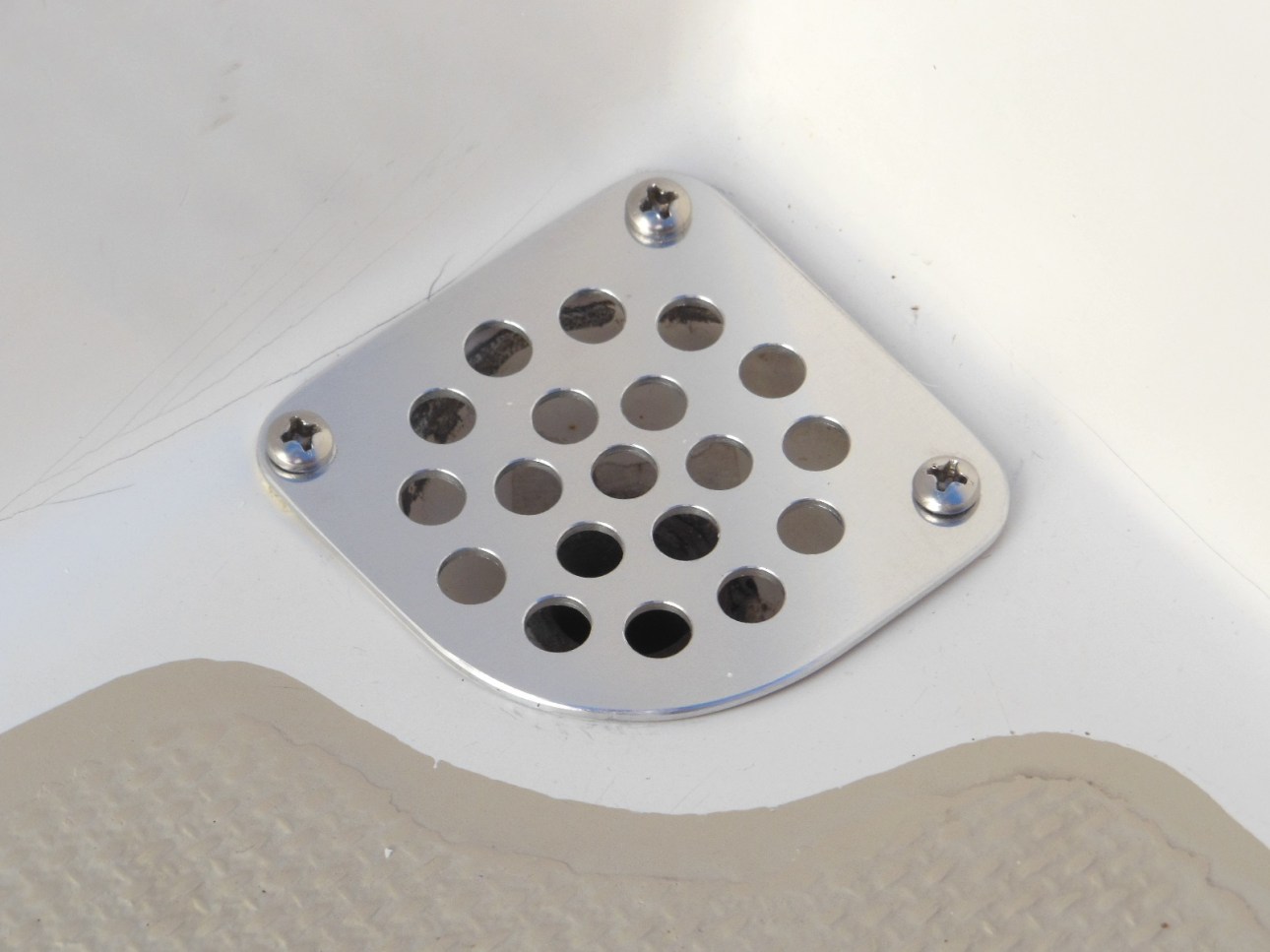 Make These DIY Cockpit Scupper Grates – The $tingy Sailor