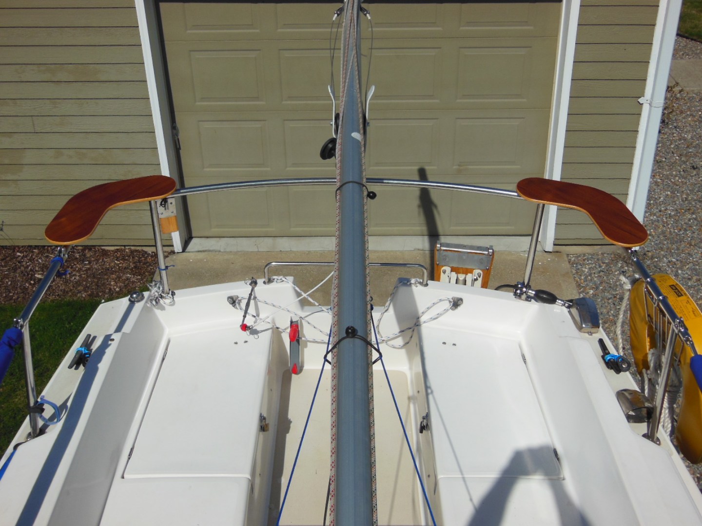 Add More Cockpit Seating With DIY Stern Perch Seats – The $tingy Sailor